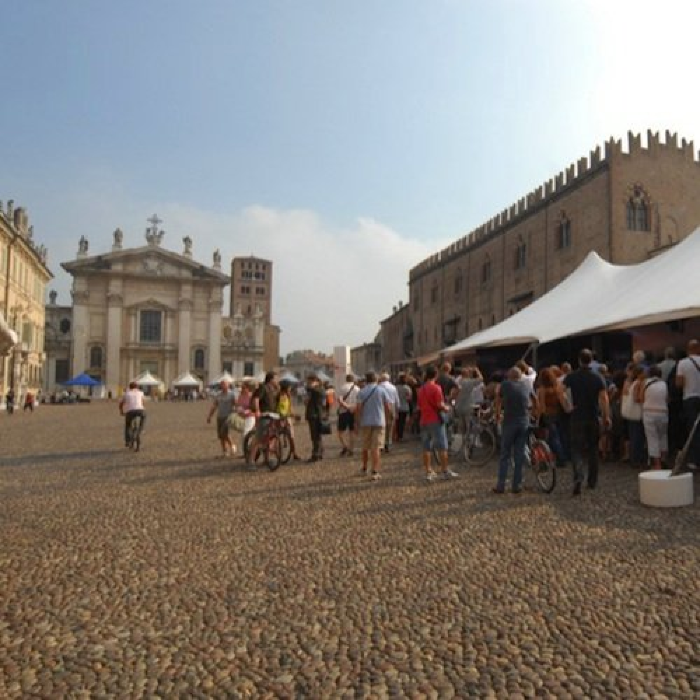 Piazza Sordello - Festivaletteratura